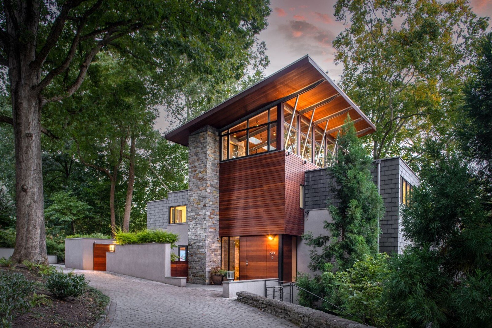 A Striking Home by Fury Design in Philadelphia’s Chestnut Hill ...